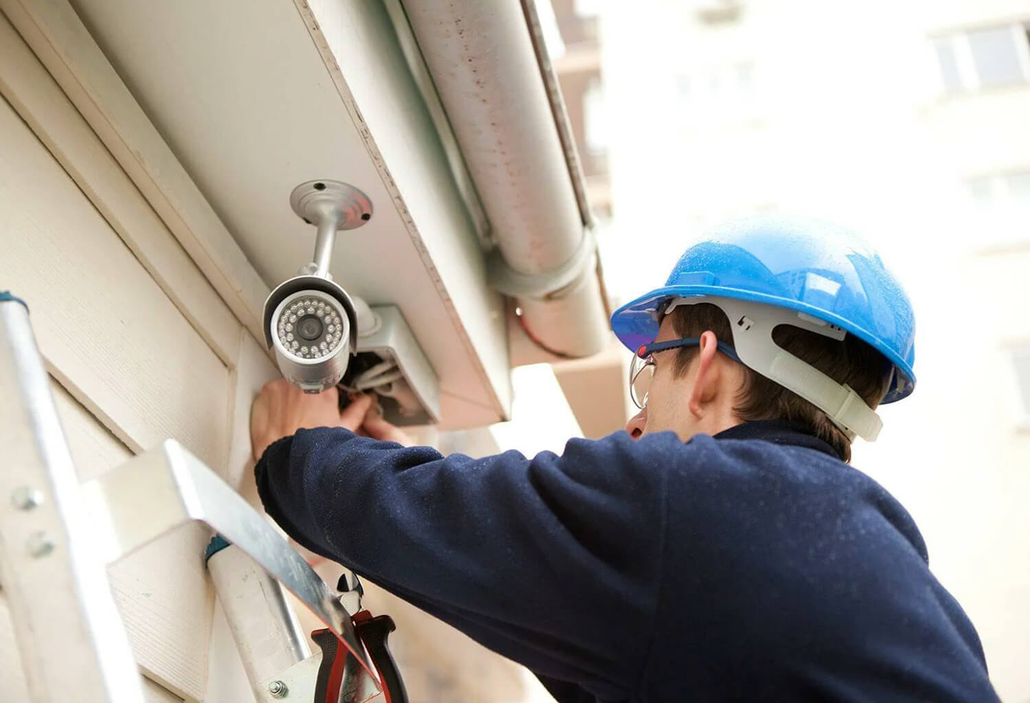 CCTV & Surveillance System Installation - Security Camera in Qatar - Irvine